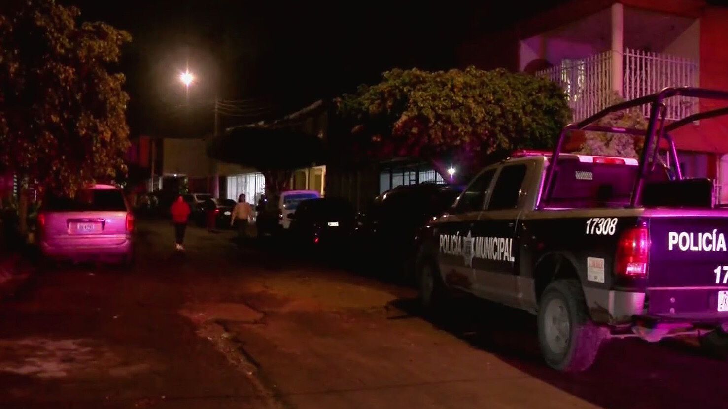 Asesinan de 9 Balazos a Hombre Dentro de su Casa en Jalisco | N+