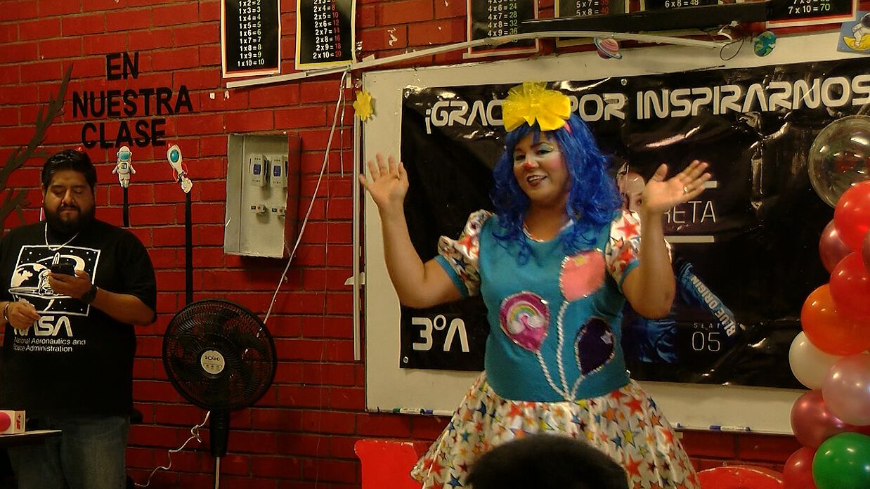 ‘Profe Chido’ Arma Espectacular Convivio a Sus Alumnos | N+