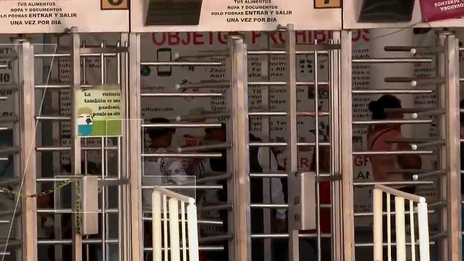 Riña en Reclusorio Oriente: Ingresa Grupo de Familiares al Penal | N+